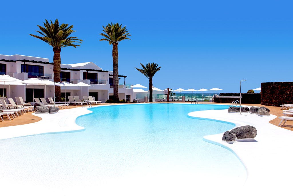 R2 Aparthotel Bahia Kontiki 4* by Ôvoyages | Canaries - Lanzarote ...
