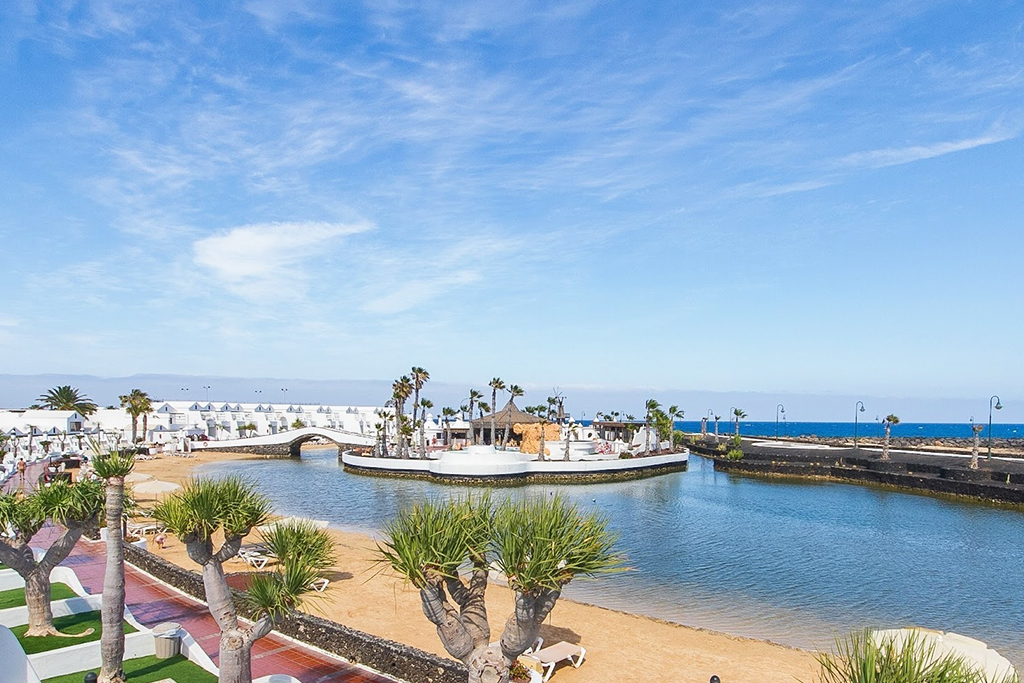 Hôtel Sands Beach Resort 4* | Canaries - Lanzarote - Espagne - Voyages ...